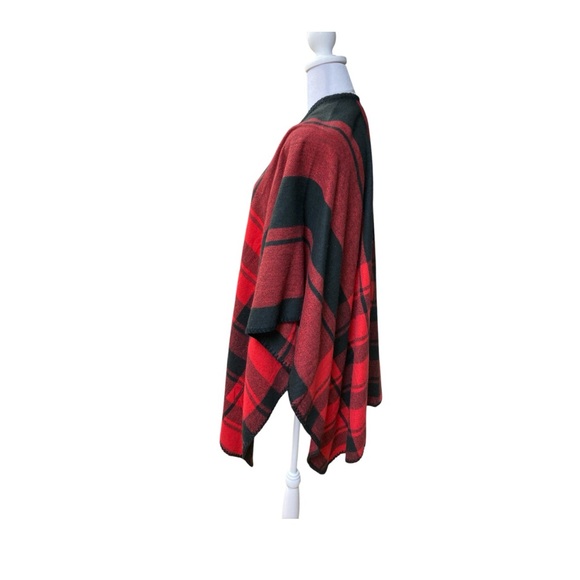 Time and Tru | Accessories | Buffalo Plaid Ruana Layering Piece Wrap ...